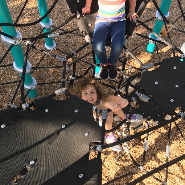 Mathews Park - Park in College Park