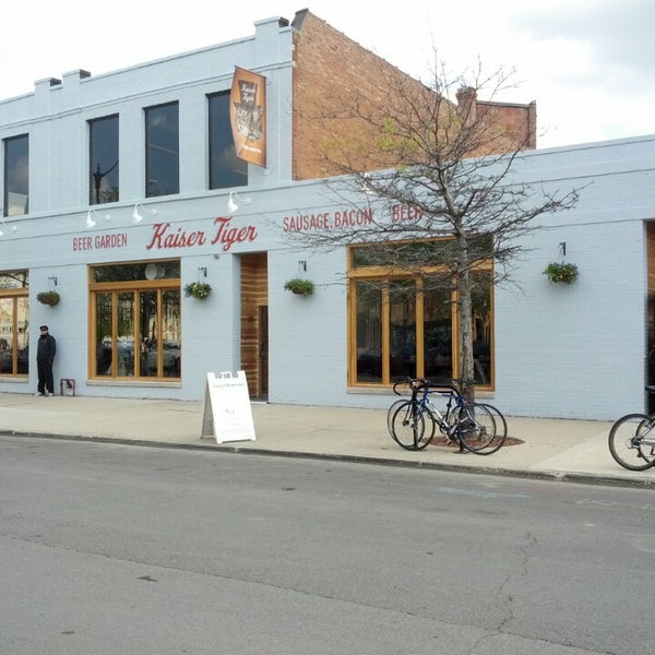 Kaiser Tiger - Gastropub in West Town