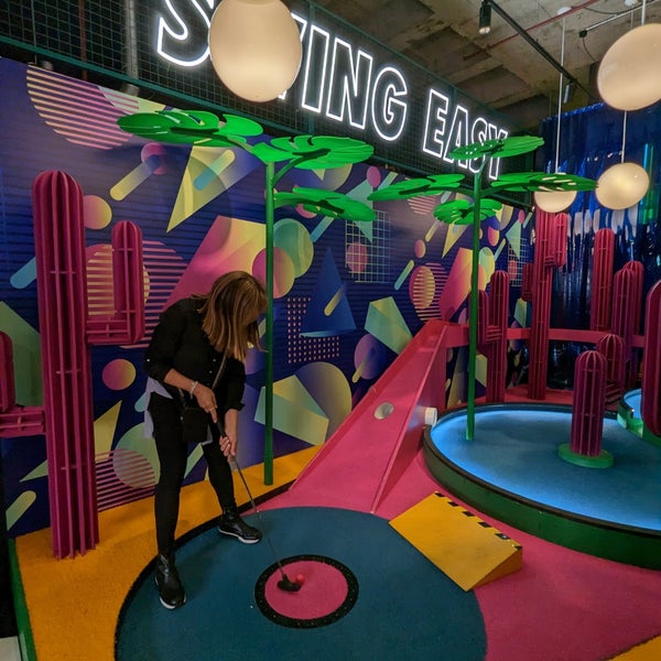 Birdies Crazy Golf - Islington - Angel Shopping Centre