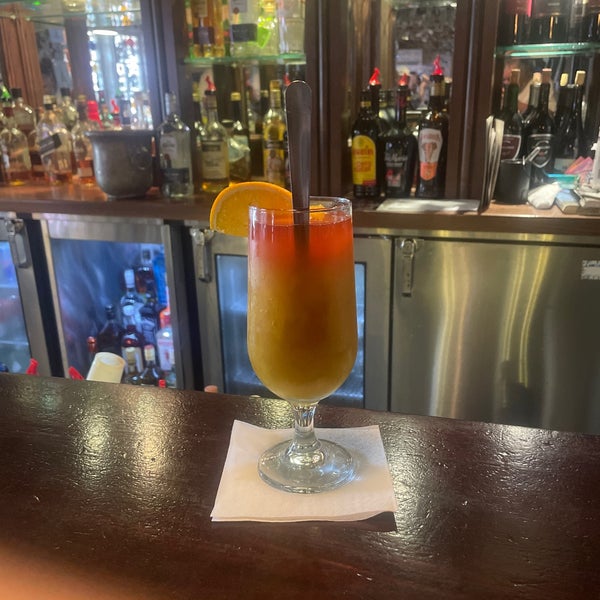 Swizzle Inn - 38 tips