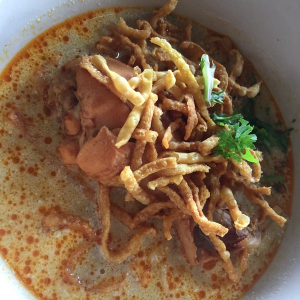 Khao Soi Rot Fai - Chomphu, ลำปาง