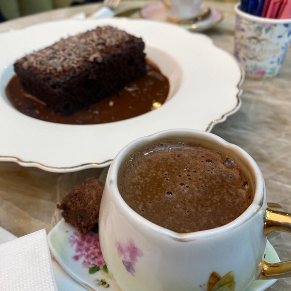 Isabela Akkari - Candy Store in Rio de Janeiro