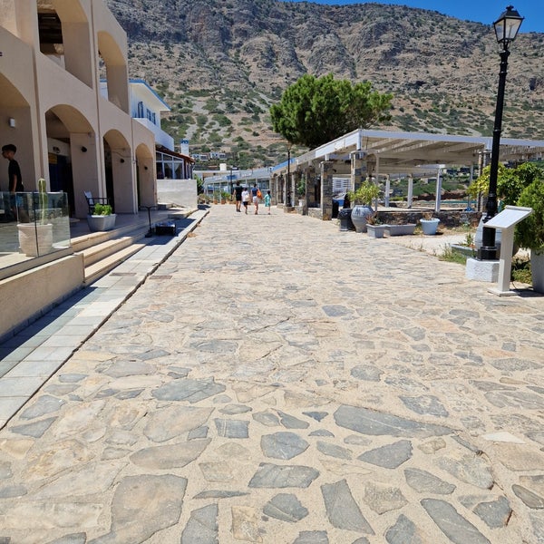 Πλάκα (Plaka) - Village in Pláka