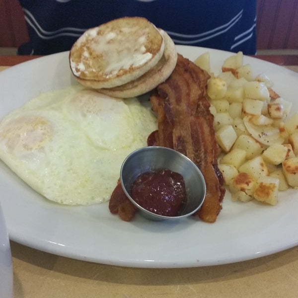 First Watch - Breakfast Spot