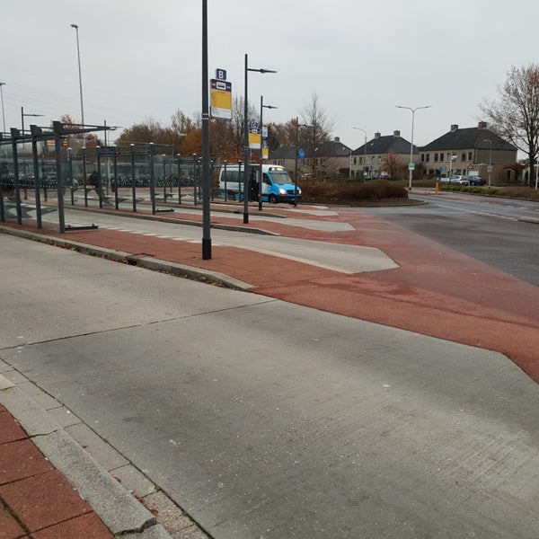 Busstation Marsdijk - Bus Line in Assen