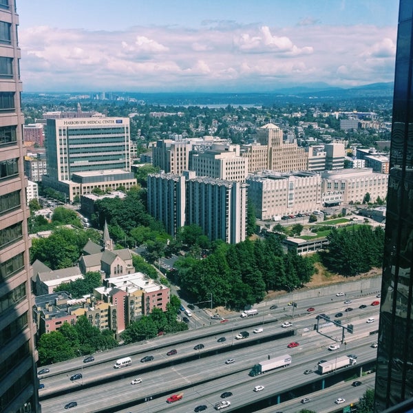 Starbucks - Seattle Central Business District - 12 tips