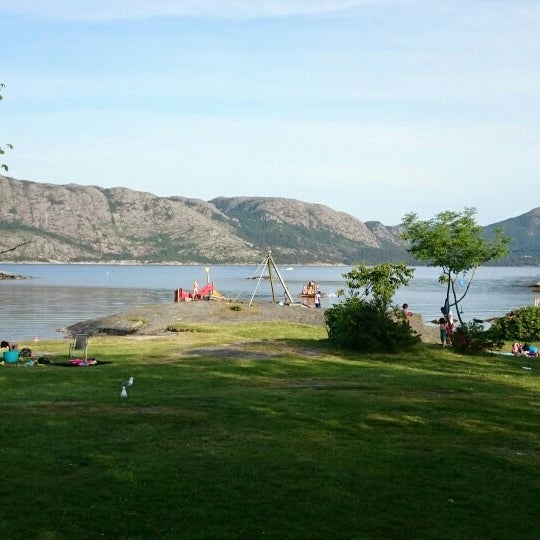 Vaulen Badeplass - Beach in Vaulen