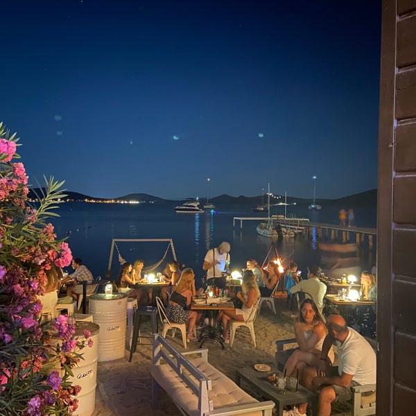 Quaff Pub Cunda Oteli Kumsalı - Pub