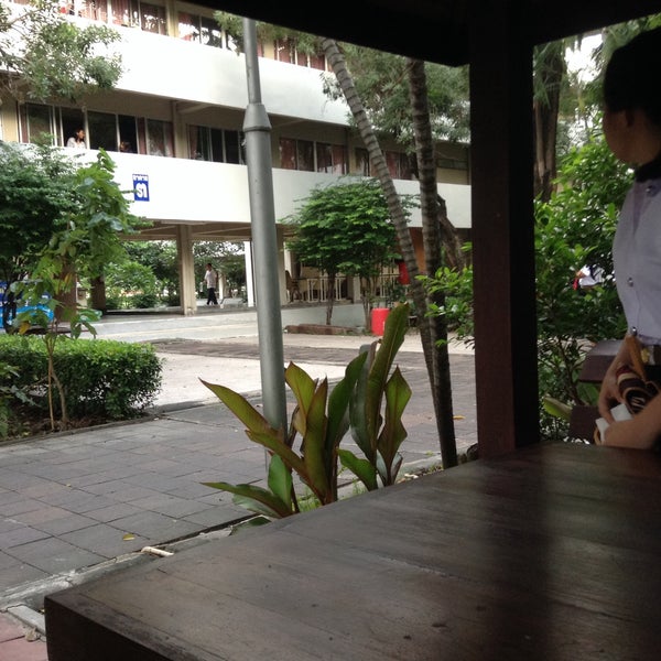 KMITL Dormitory - ลาดกระบังの大学の学生寮