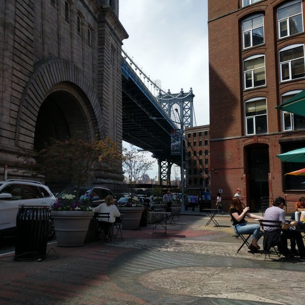 Pearl Street Plaza - DUMBO - Pearl St & Anchorage Pl