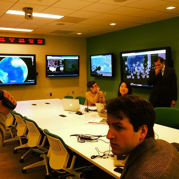 HIVE - Highly Immersive Visual Environment - Coworking Space in Rosslyn