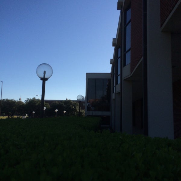 Castellaw Communications Center - Baylor University - 2 tips