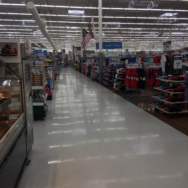 Walmart Supercenter - Red Mill Farm - Virginia Beach, VA
