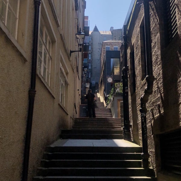 Photos at The News Steps - Waverley Station - Edinburgh, City of Edinburgh