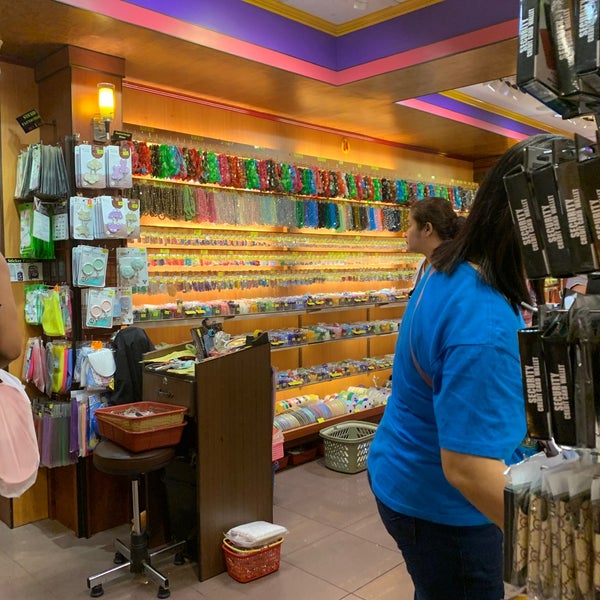 Wellmanson - Jewelry Store in Manila