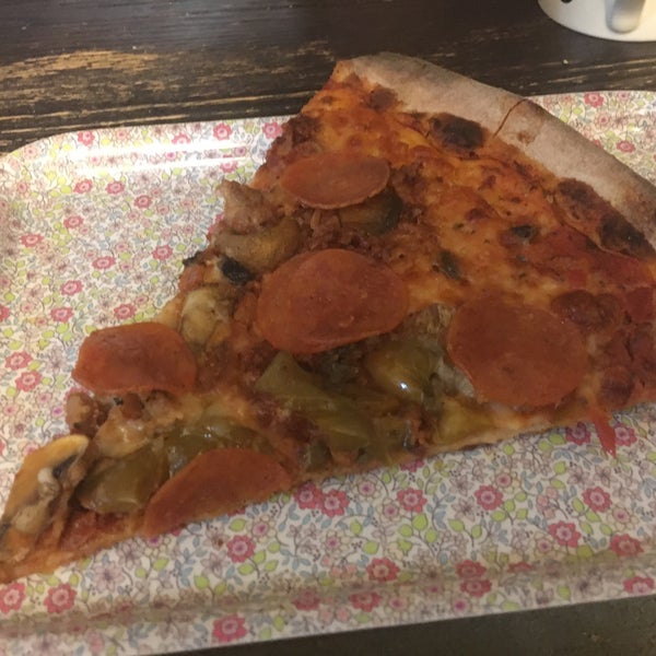 Castello Pizza - 994 W Main St