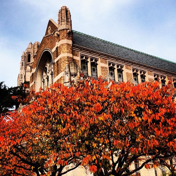 University Of Washington - Denny Field - College Quad in Seattle