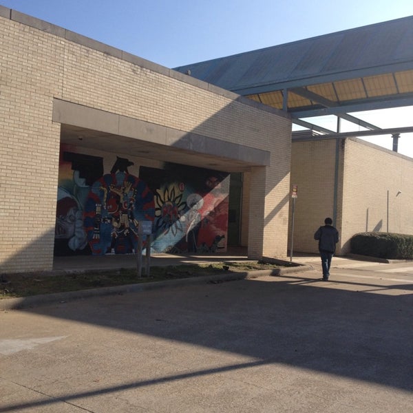 Dallas Public Library - North Oak Cliff - Library in North Oak Cliff