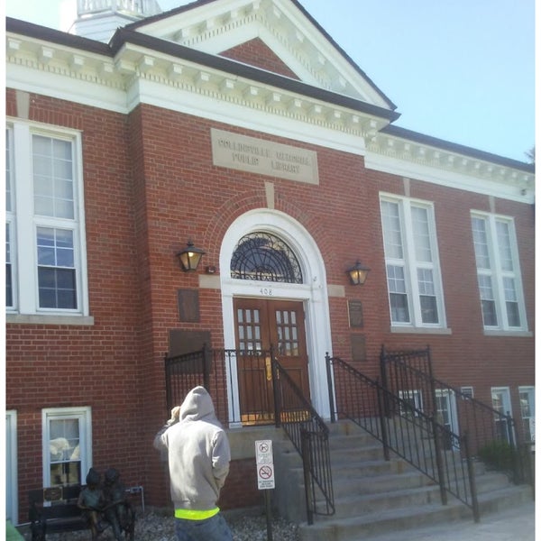 Collinsville Memorial Library Center - Collinsville, IL
