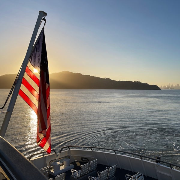 Angel Island Tiburon Ferry - Boat or Ferry