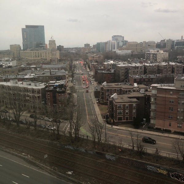 Boston University Photonics Center - College Classroom in Kenmore