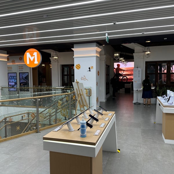 M1 Shop Peranakan place - Mobile Phone Shop