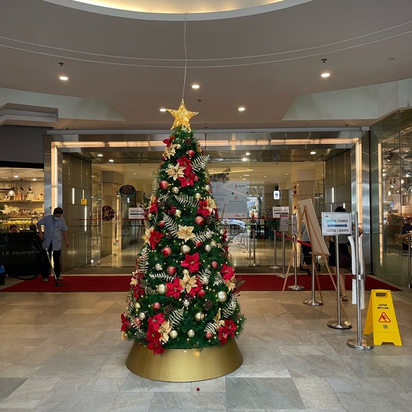 Valley Point Shopping Centre - Shopping Mall in Singapore