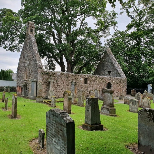 Alloway Auld Kirk - Historic Sites