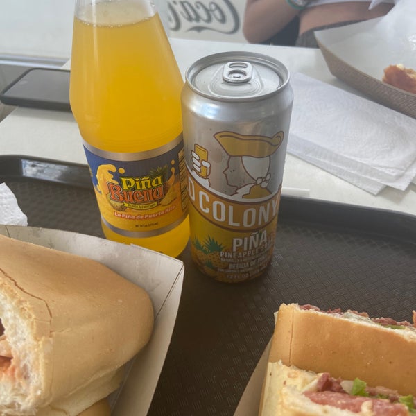 La Guarina Bakery - Panadería