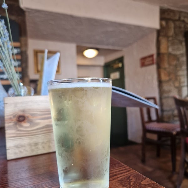 The Four Marys - Pub