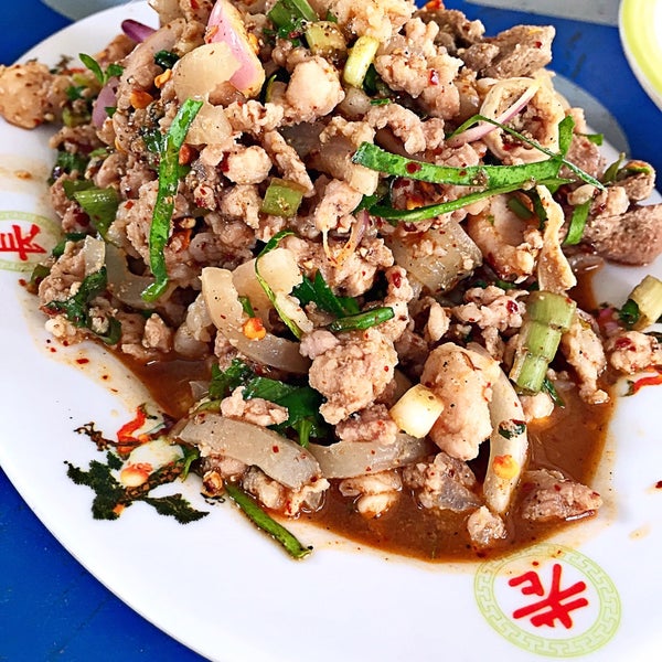 แซ่บอีสานลาบอุบล & น้องแก้มไก่ย่างวิเชียรบุรี