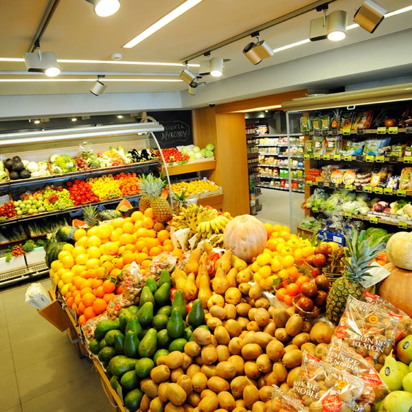 Flora Super Markets - Airport