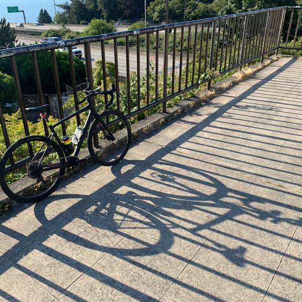 Mt Baker Ridge Viewpoint - Mount Baker - Seattle, WA
