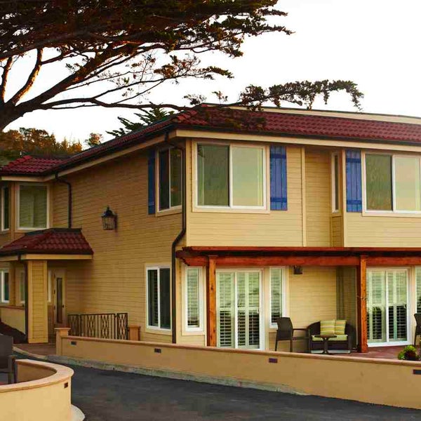 Blue Dolphin Inn - 3 tips