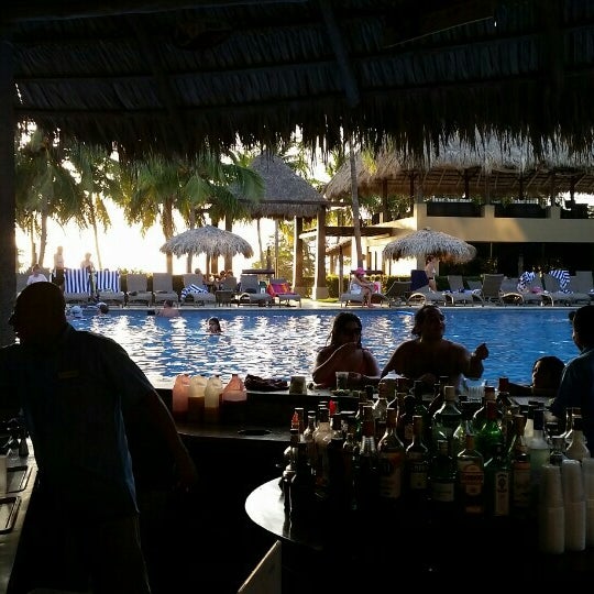 License to Chill Pool Bar - 95 visitors