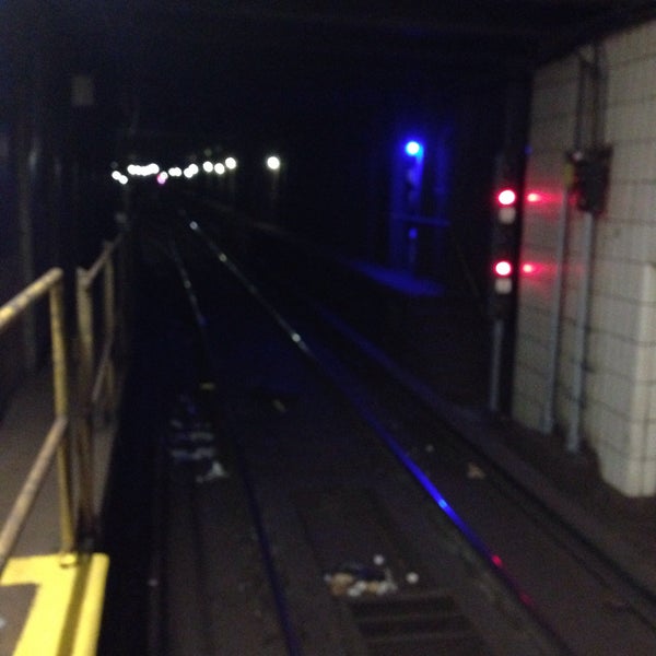 MTA M31, M57 (57th Street/7th Ave) - Bus Station in New York