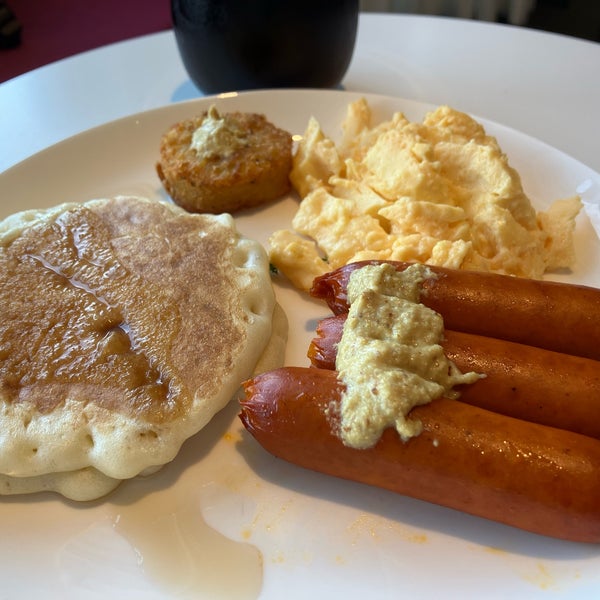 Air New Zealand Koru Lounge - At International Terminal