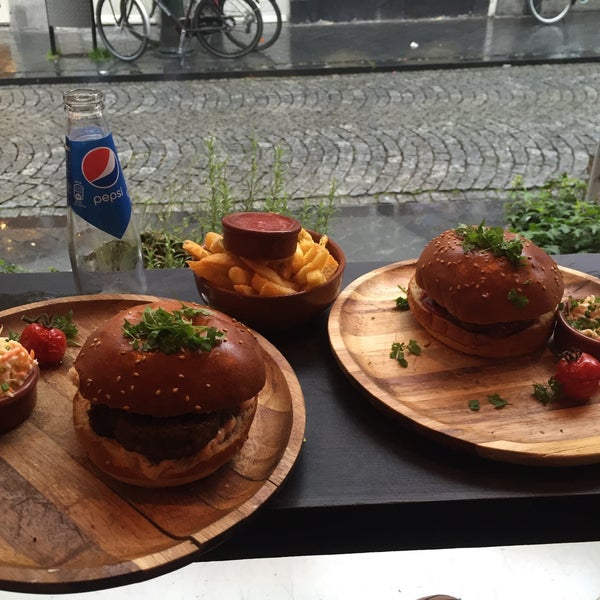 Burgerlijk - Burger Joint