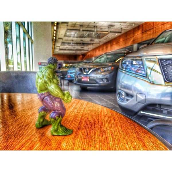 Team Nissan - Auto Dealership