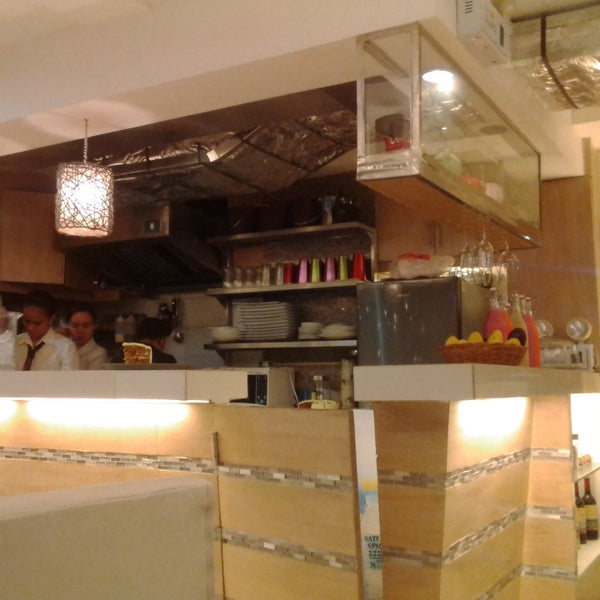 Nespresso Coffee Lounge - Café in Cebu City