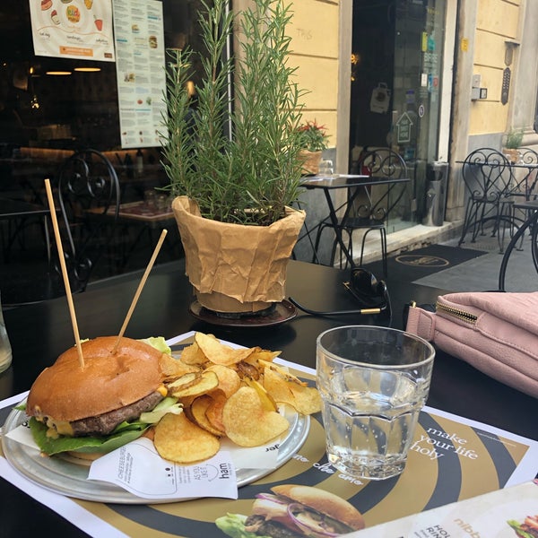 Ham Holy Burger - Centro Est - Via San Lorenzo 77