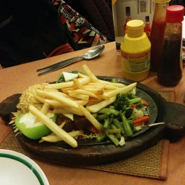 Moni's Restaurant - Indian Restaurant