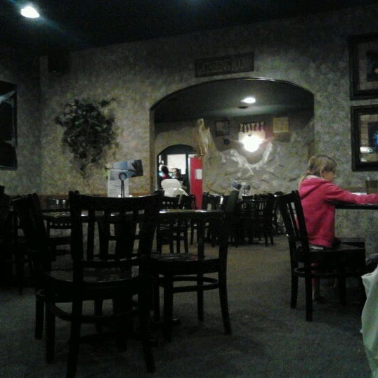 Photos at Lou’s LaGrotto - 10 tips