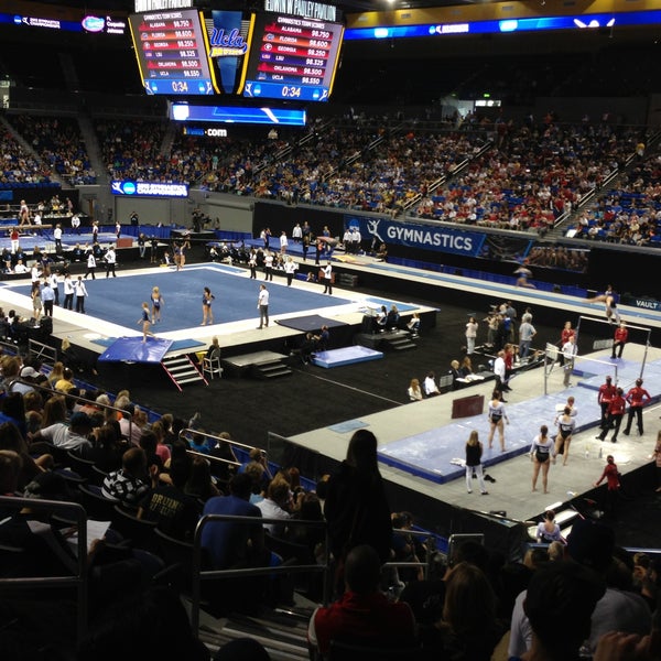 UCLA Pauley Pavilion - College Stadium in Los Angeles