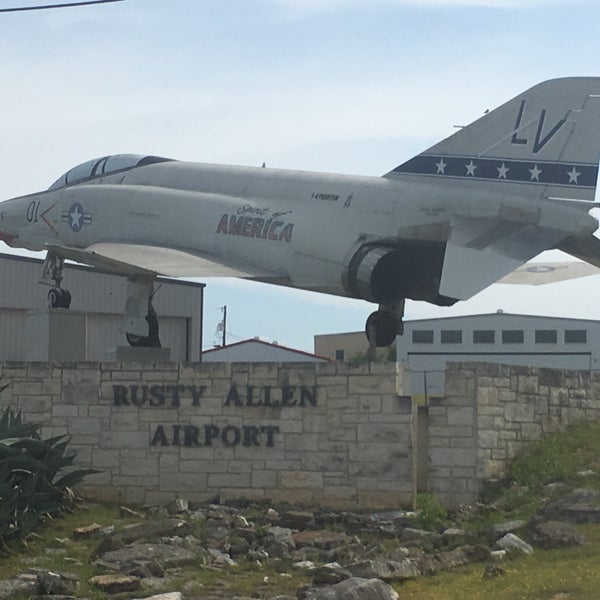 Rusty Allen Airport (RYW) - 308 Flightline Rd