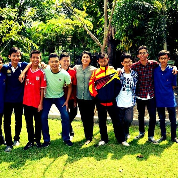 SMP Regina Pacis - 4 tips from 55 visitors