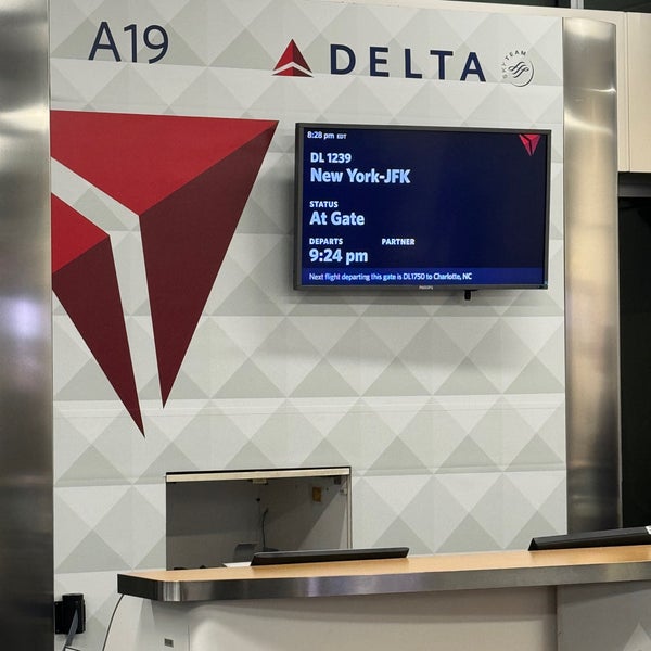 Gate A19 - Airport Gate