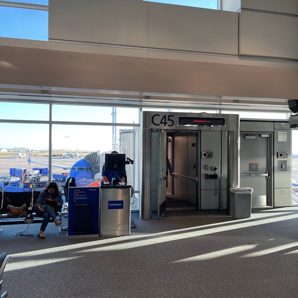 Gate C45 - Denver International Airport - 9 tips from 1991 visitors