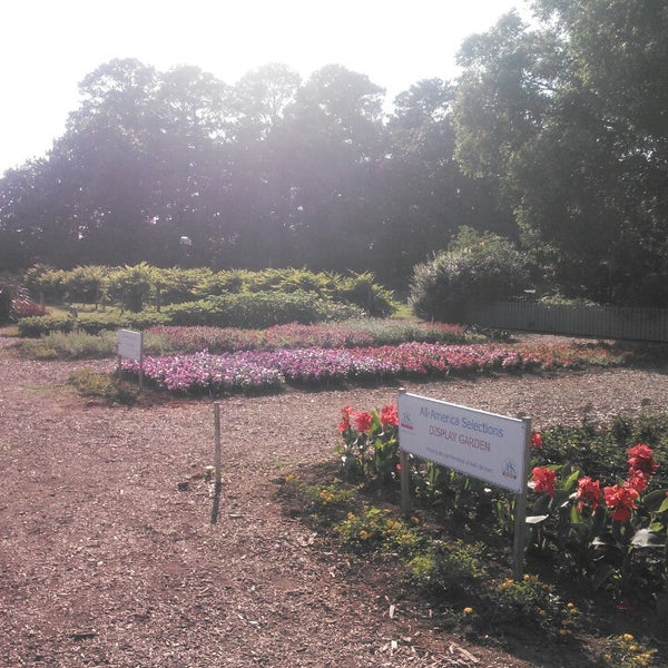 Mr. Cason's Vegetable Garden Callaway Gardens - Garden