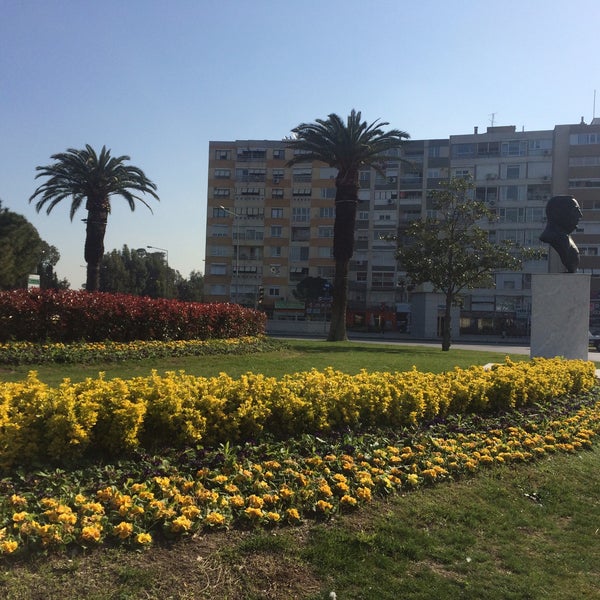 Fahrettin Altay Meydanı - İzmir'de Meydan
